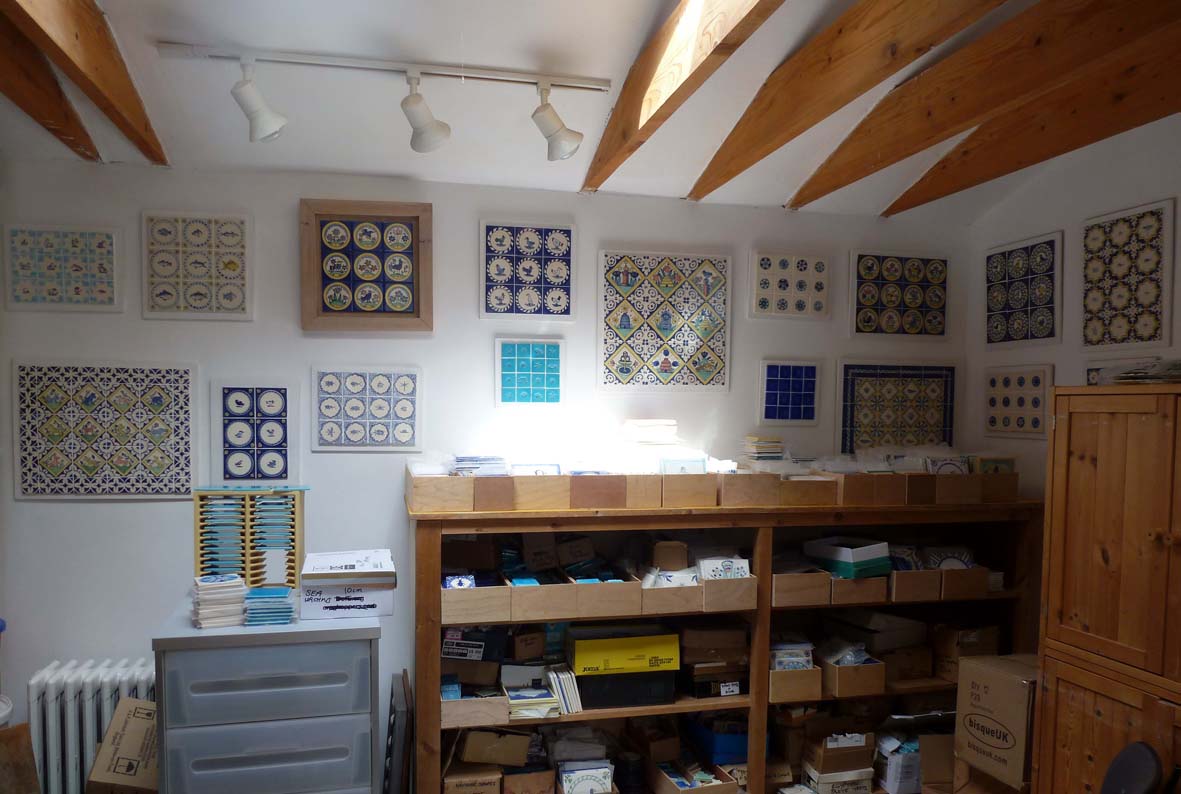 Contact – Reptile Tiles