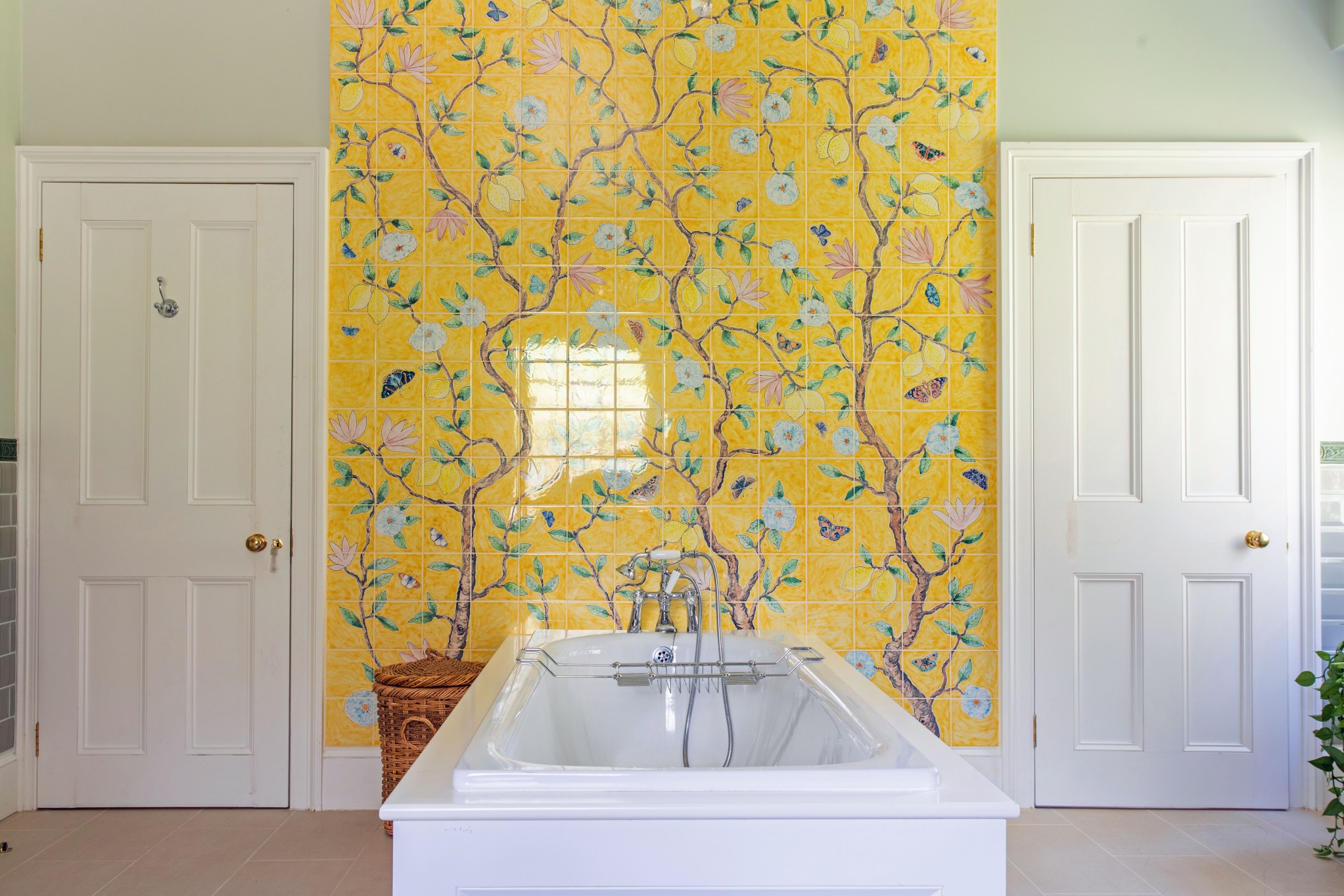 Chinoiserie tiles – Reptile Tiles